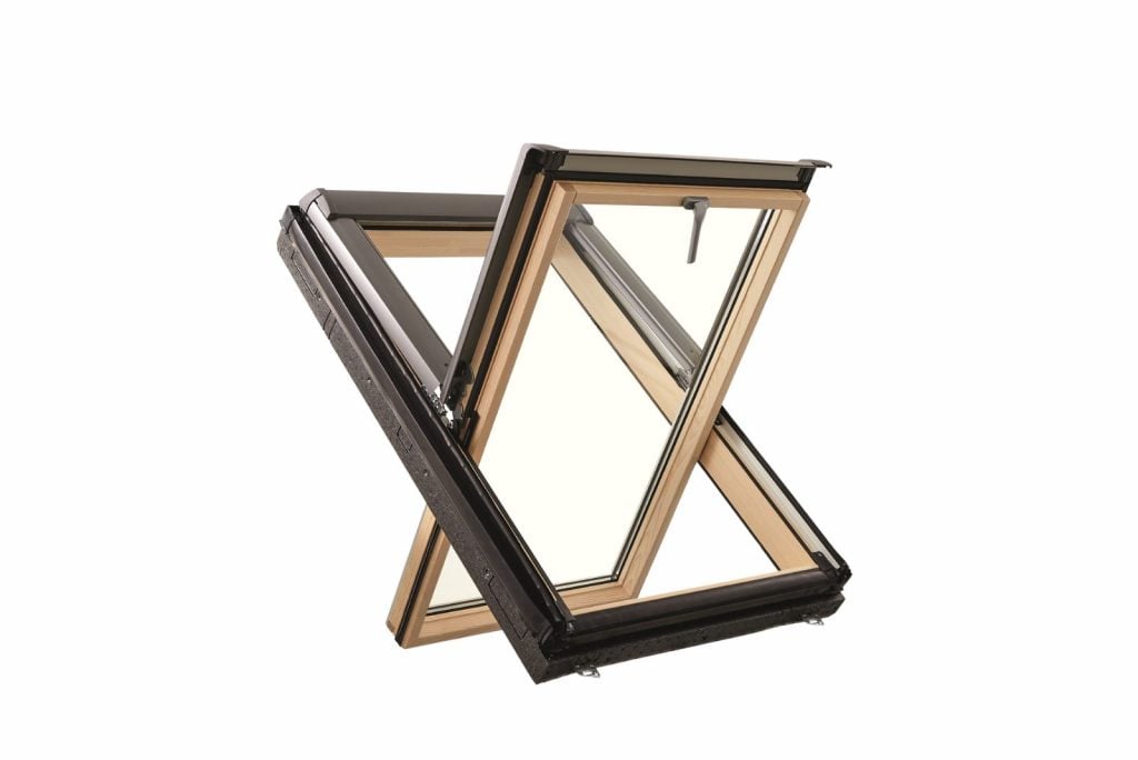 Roto Pitched Roof Window Center-Pivot 74x118 cm Natural Timber